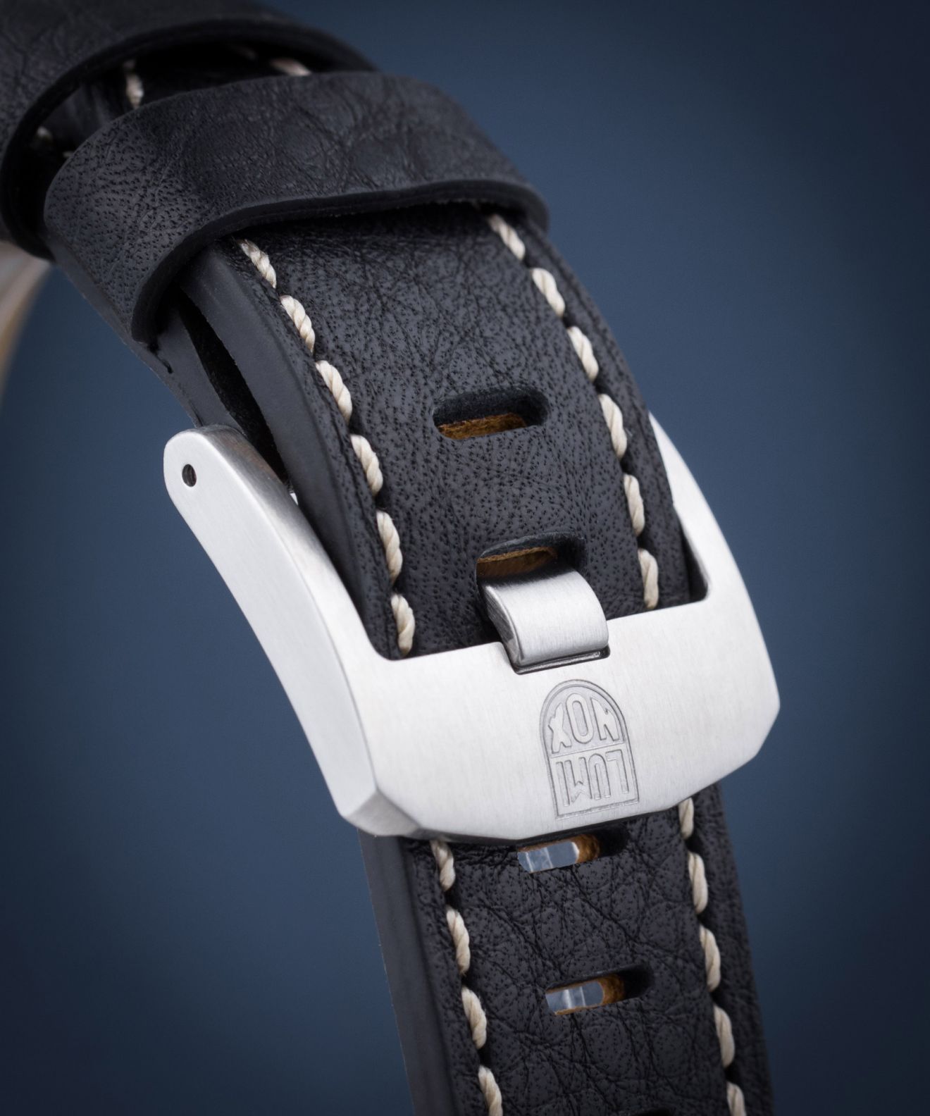 Luminox XA.9527 - P-38 Lightning 9520 Series Watch • Watchard.com