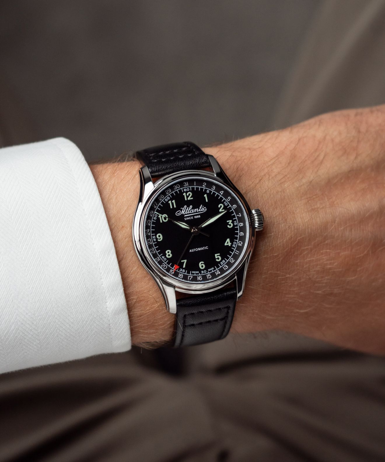 Atlantic 52782.41.63GN - Worldmaster Pointmaster Date Watch • Watchard.com