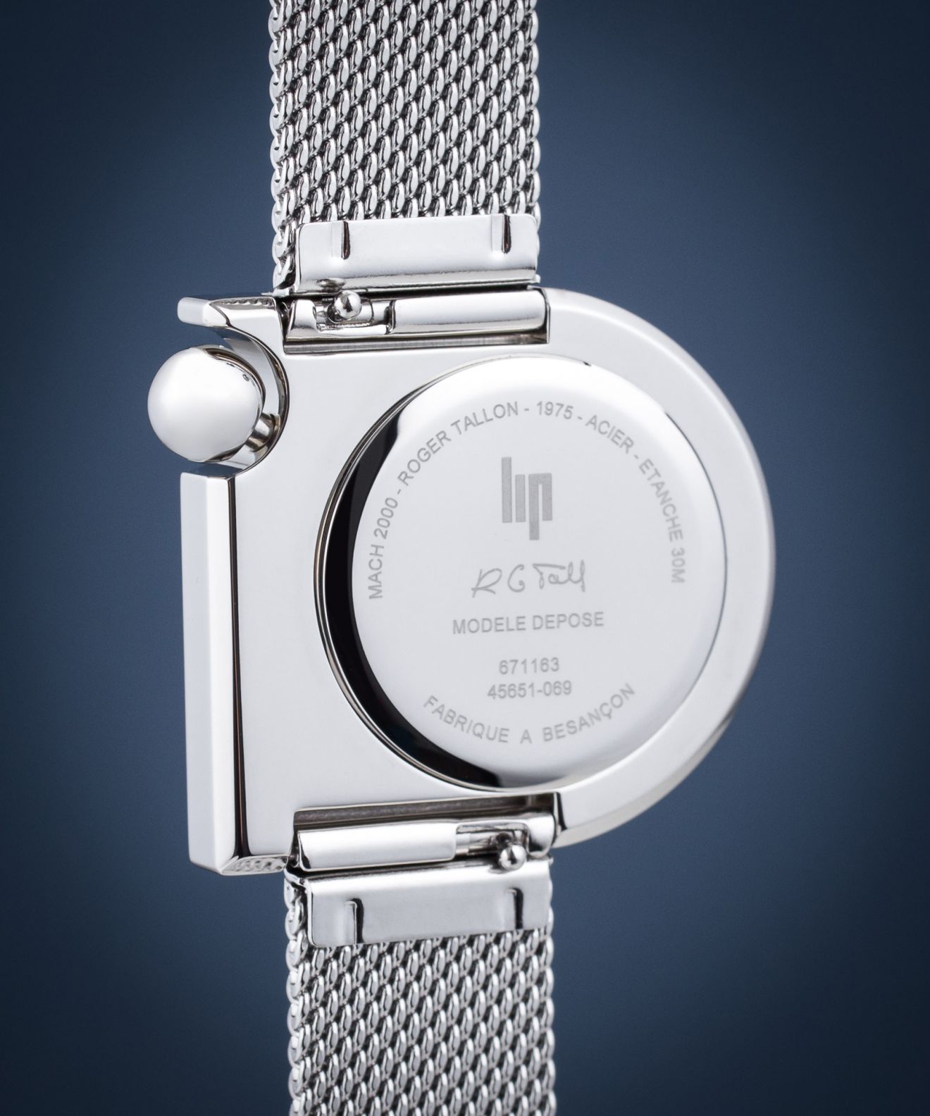Lip 671163 - Mach 2000 Mini Moon Watch • Watchard.com