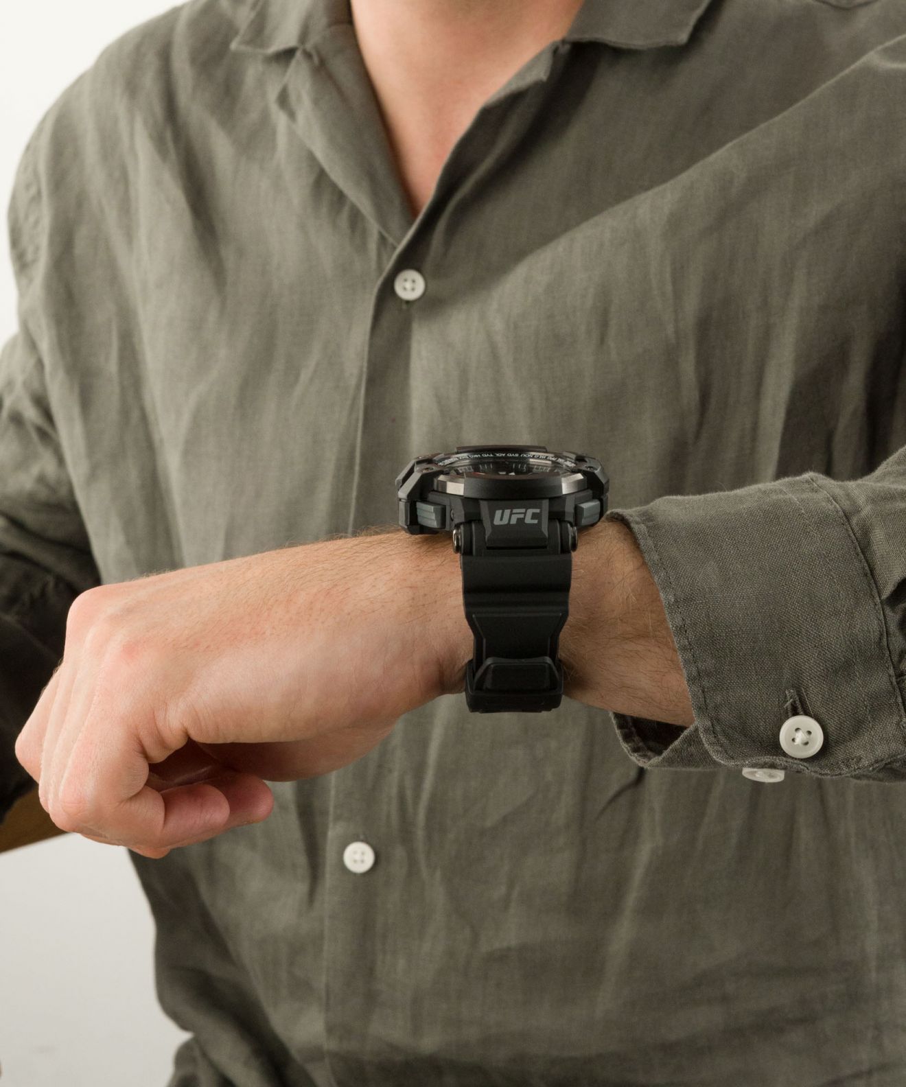 Timex TW5M51800 - UFC Combat Watch • Watchard.com