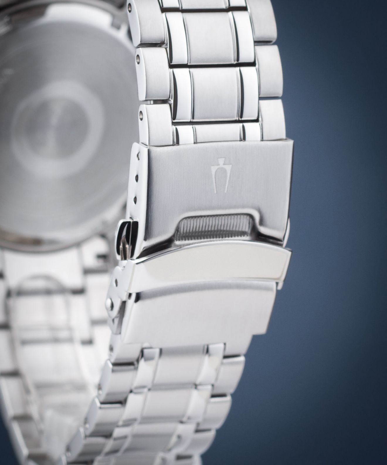 Bulova 98A245 - Sport Blue Chronograph • Watchard.com