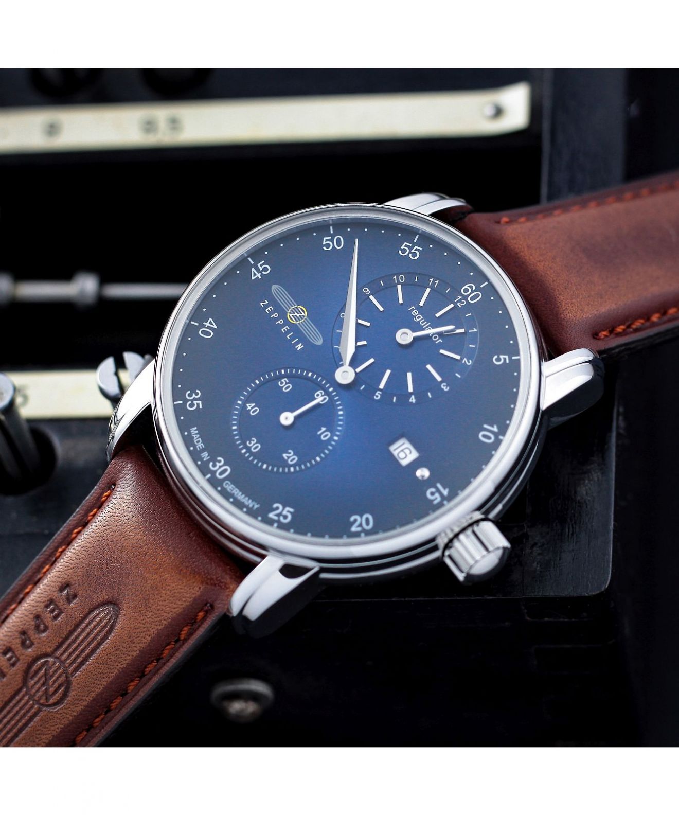 Zeppelin 8622-3 - New Captain's Line Automatic watch • Watchard.com