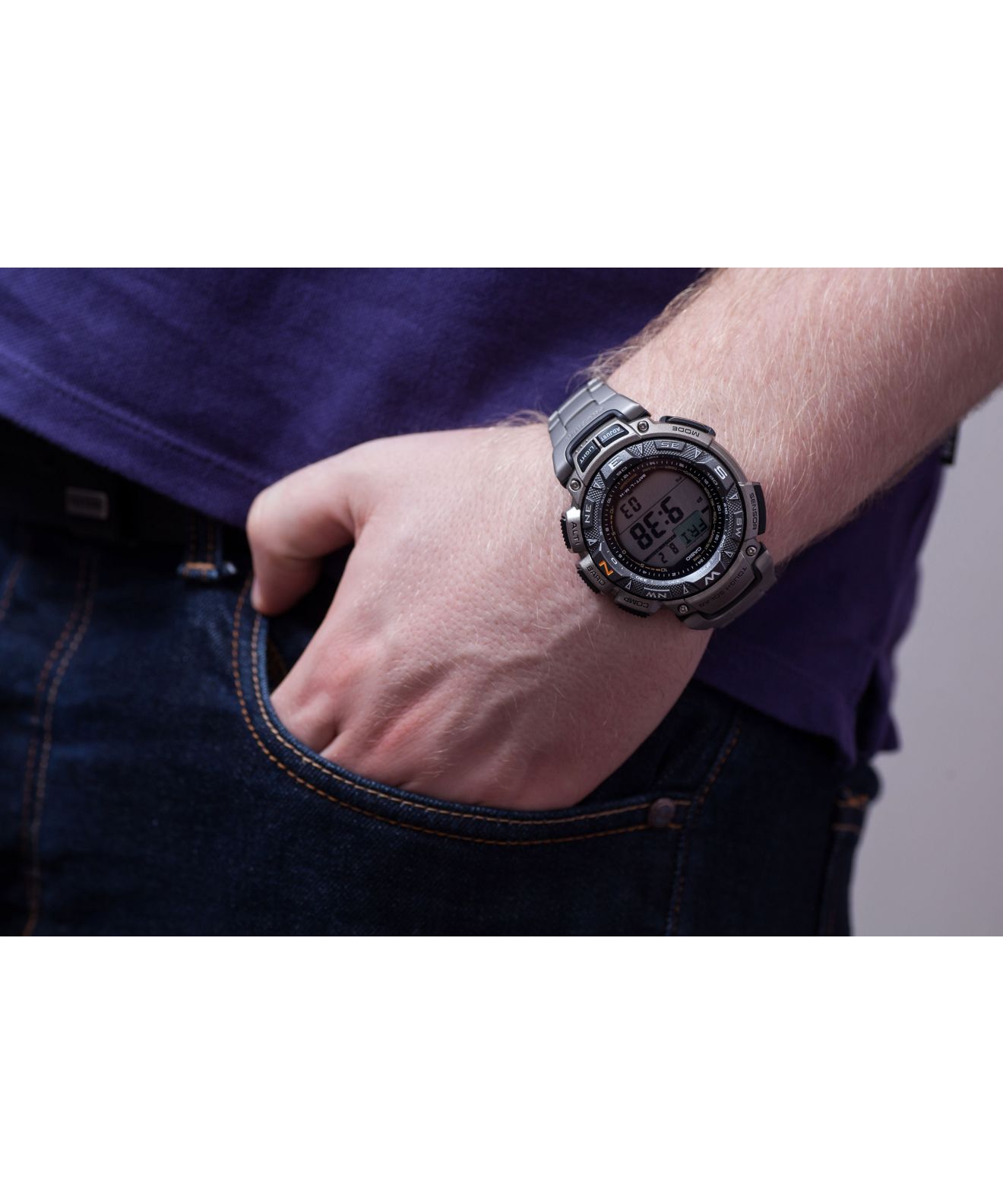Protrek PRG-240T-7ER - Casio Watch • Watchard.com