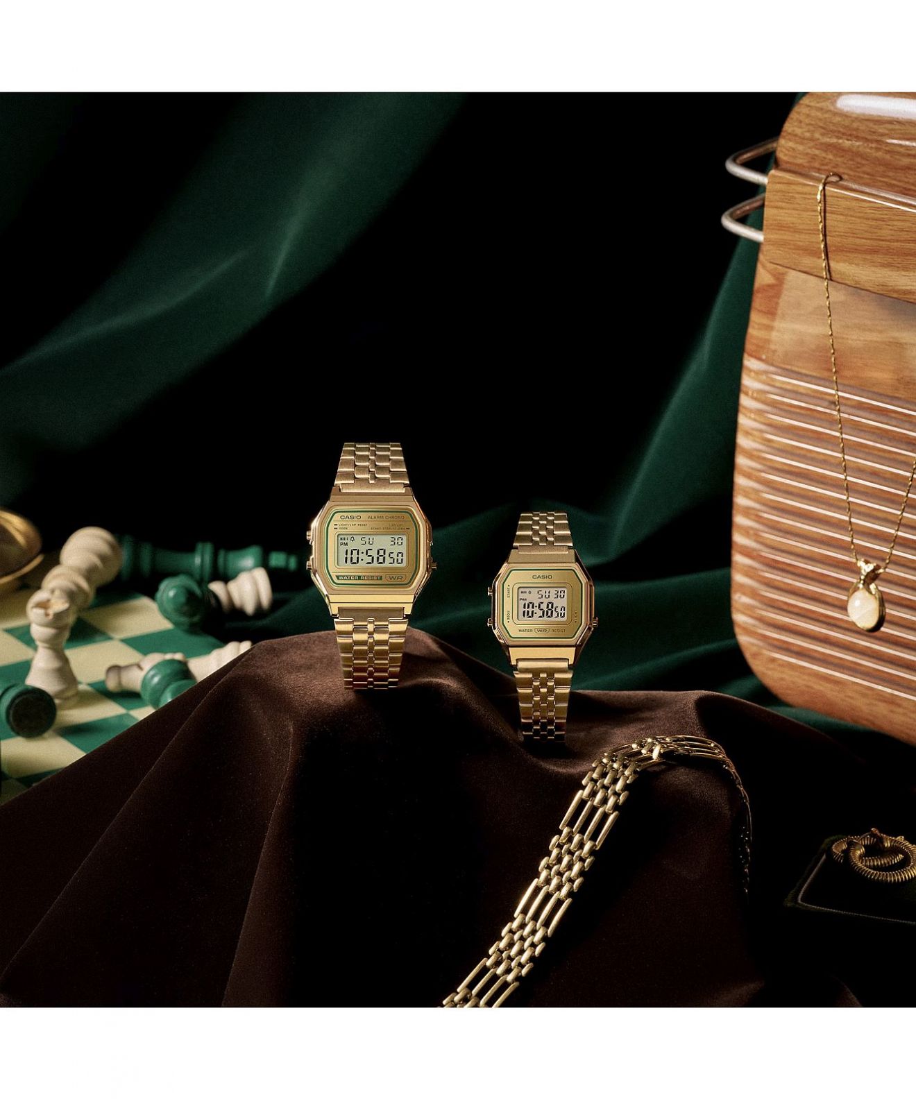 Casio Vintage A158WEGV-9AEF - Gold Watch • Watchard.com