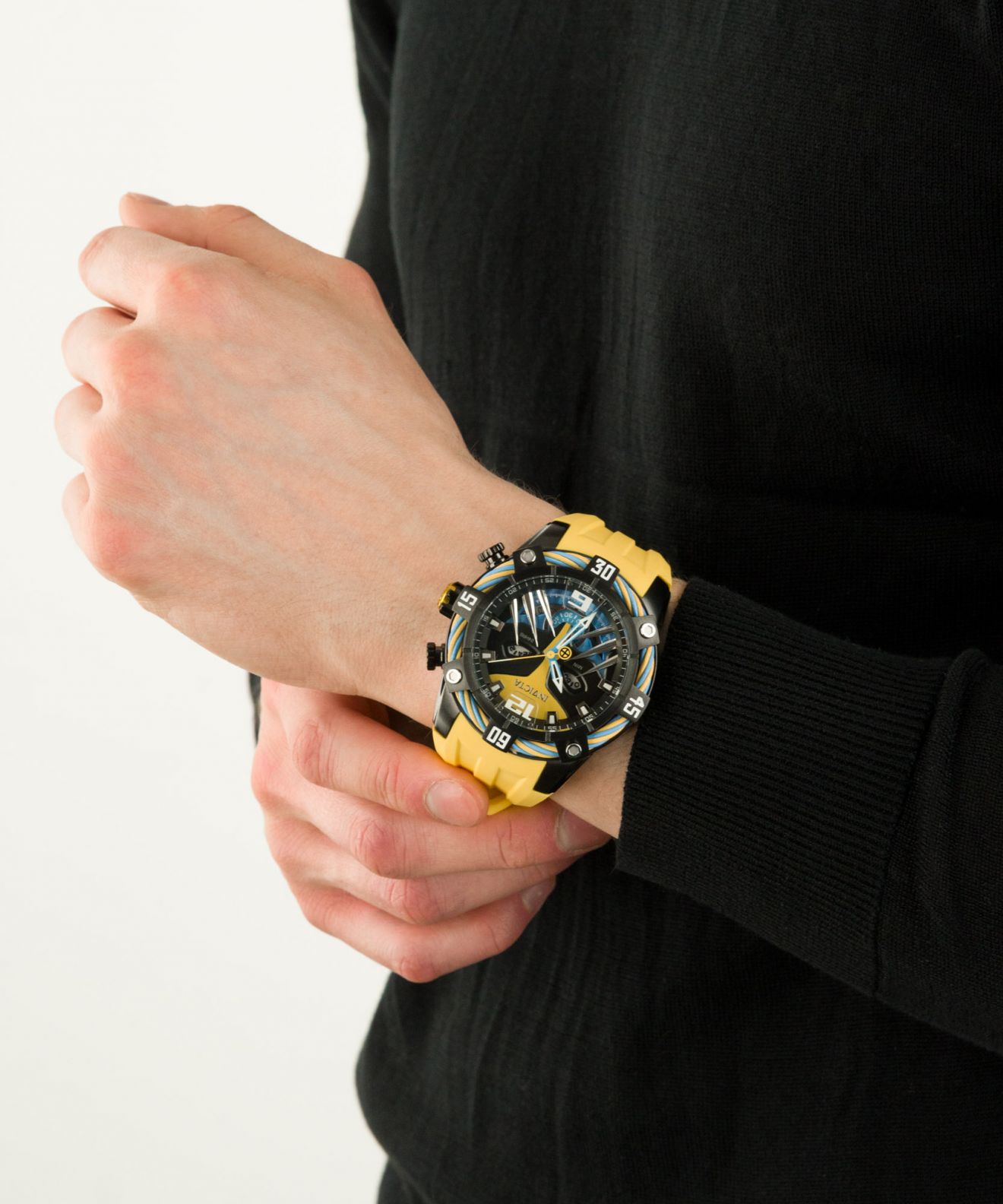 Invicta 37376 - Marvel X-men Wolverine Limited Edition Watch • Watchard.com