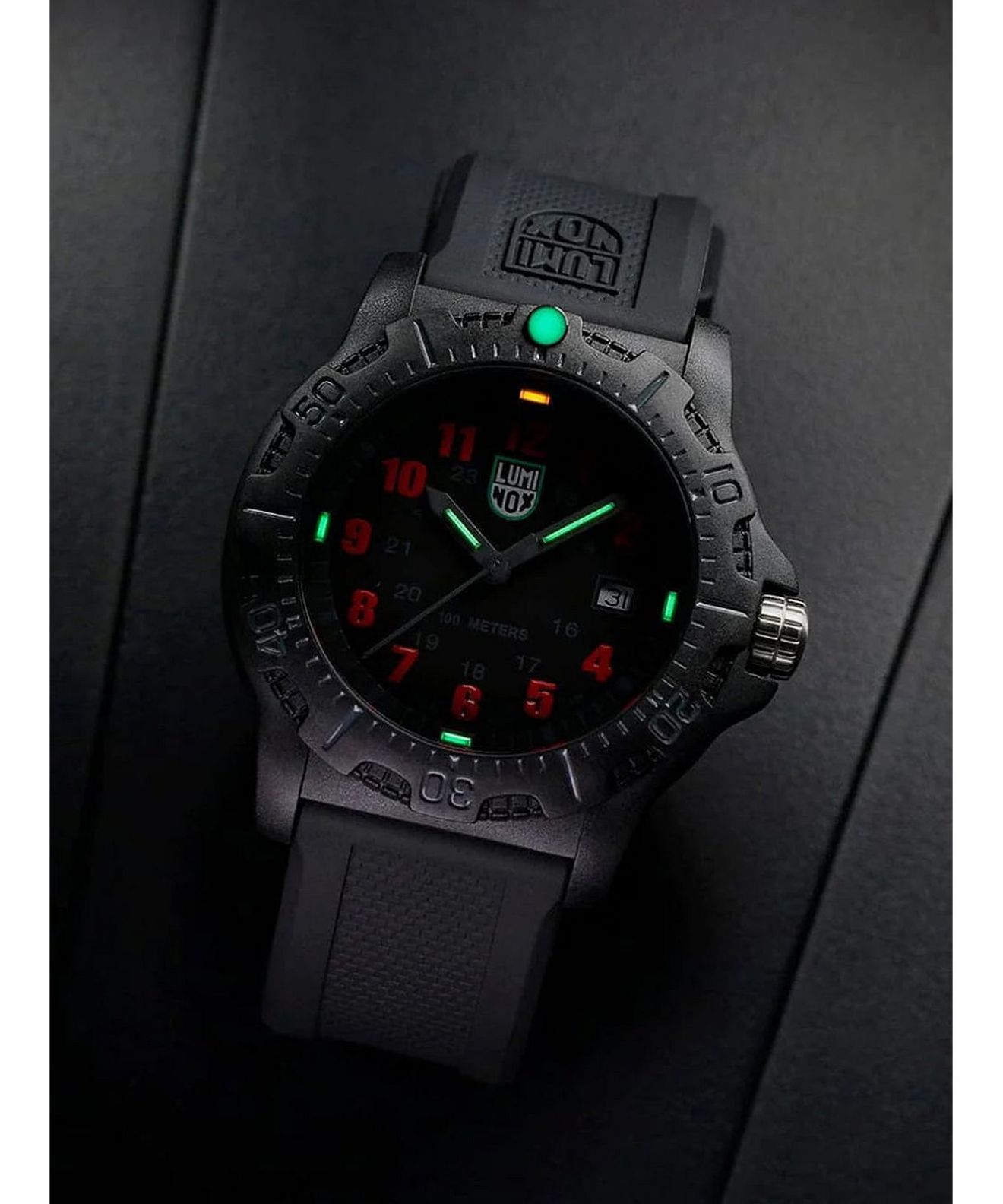 Luminox X2.2045 - Manta Ray G-Collection 2030 Series watch • Watchard.com