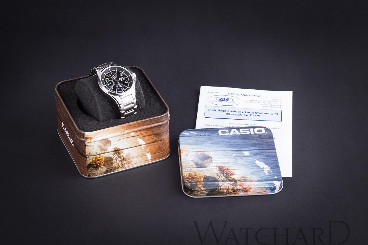 Casio LCW-M100DSE-2AER - Lineage Watch • Watchard.com